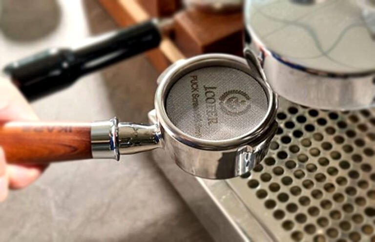 How to Use an Espresso Puck Screen: A Beginner's Guide